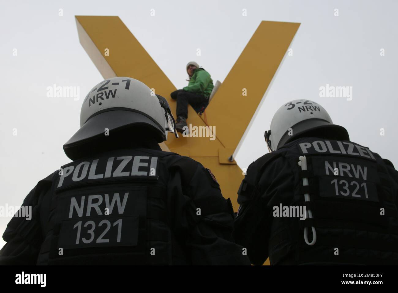 Lützerath, Germany - 01 10 2023 -Climate Protest, Police Evict ...