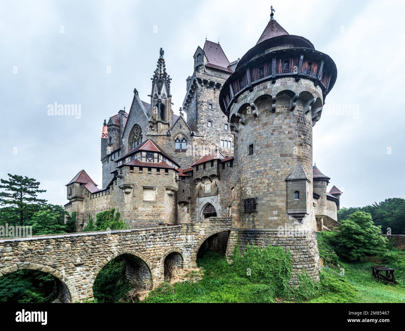 Kreuzenstein castle a hi-res stock photography and images - Alamy