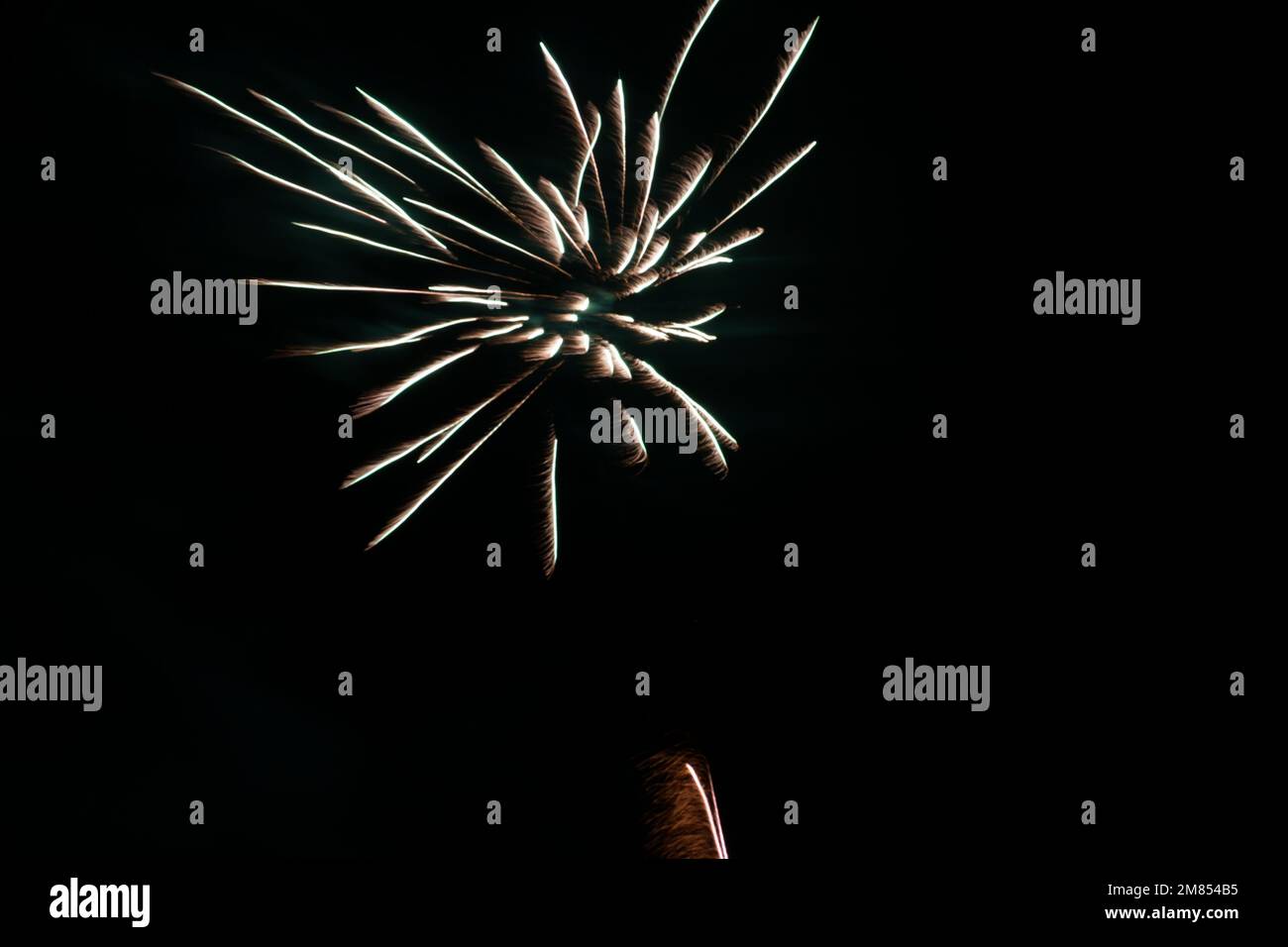2023 gold fireworks hi-res stock photography and images - Alamy