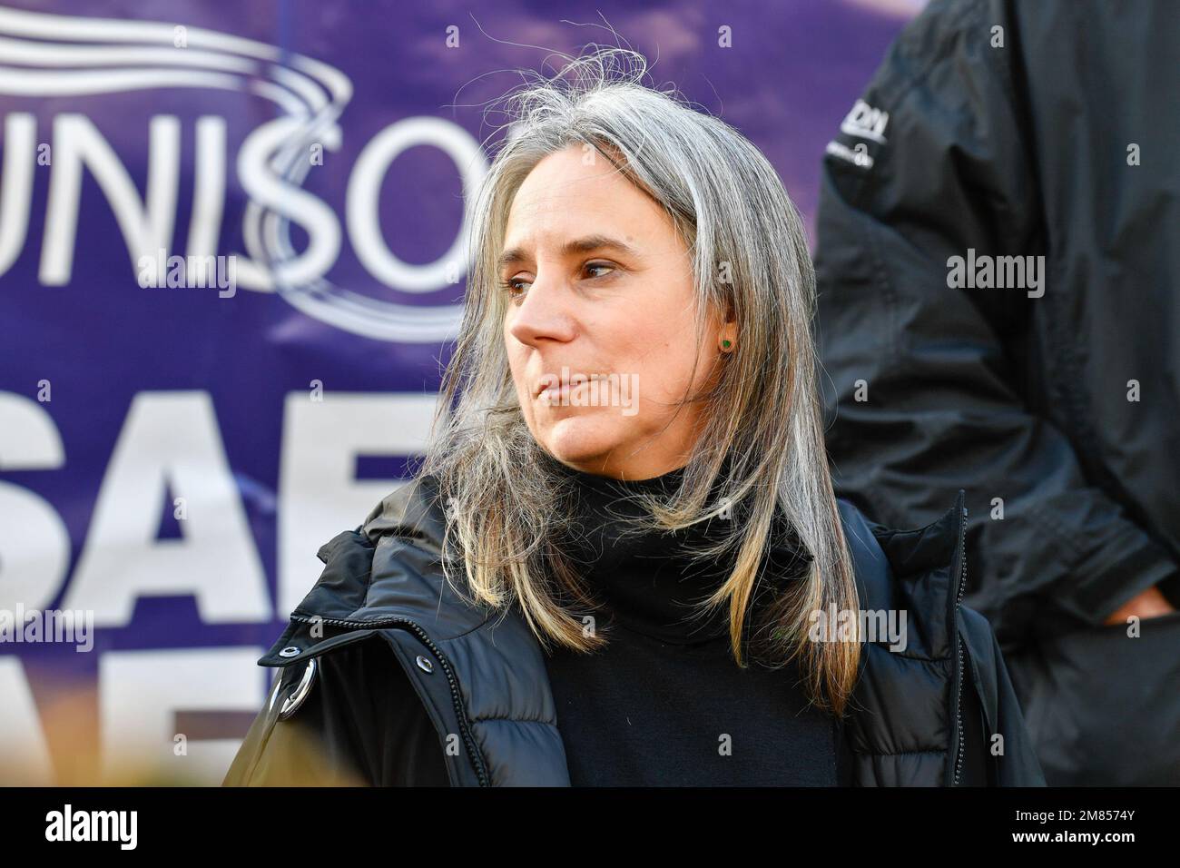 Trust control room hi-res stock photography and images - Alamy