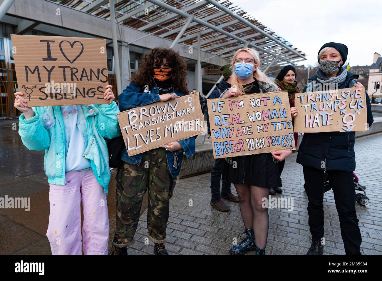 Edinburgh, Scotland, UK. 12 January 2023. Rally outside Scottish ...