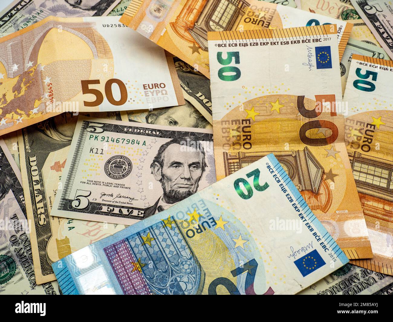 17 Dollar In Euro