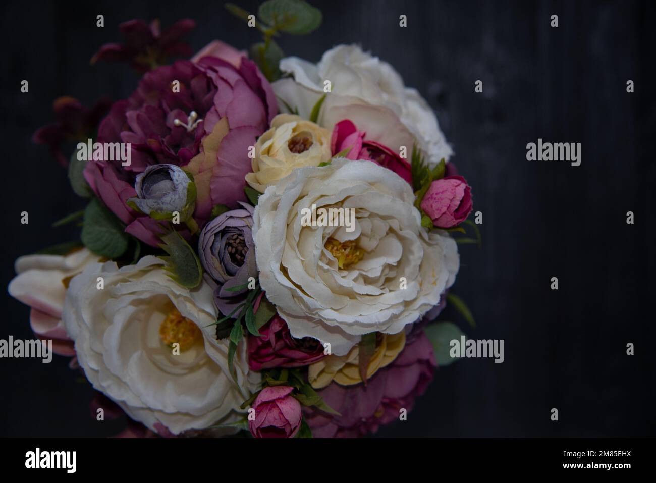 İncredible bouquet of pink and wite roses in vase on the black ...