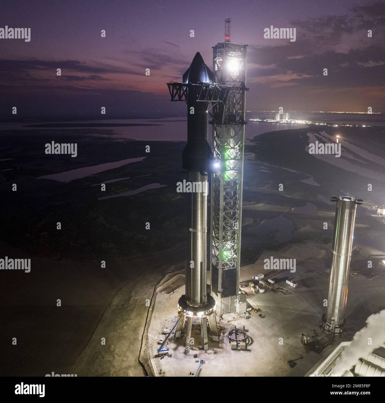 Boca Chica, United States. 09th Jan, 2023. SpaceX's Booster 7 is mated ...