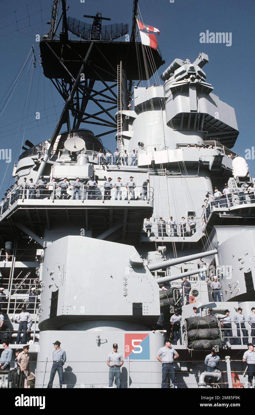 Long beach naval shipyard hi-res stock photography and images - Alamy