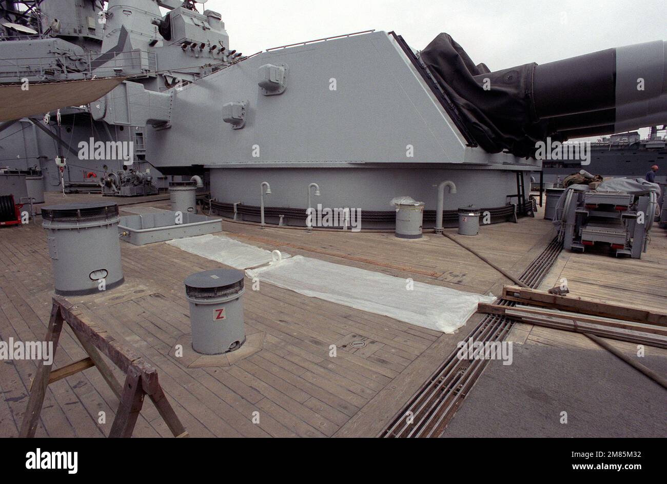 3 inch 50 caliber gun hi-res stock photography and images - Alamy