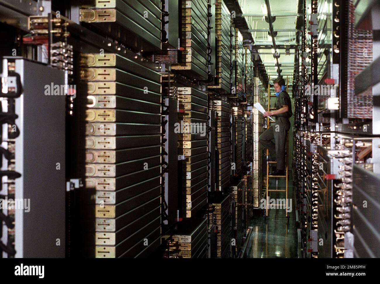 Telephone switching hi-res stock photography and images - Alamy