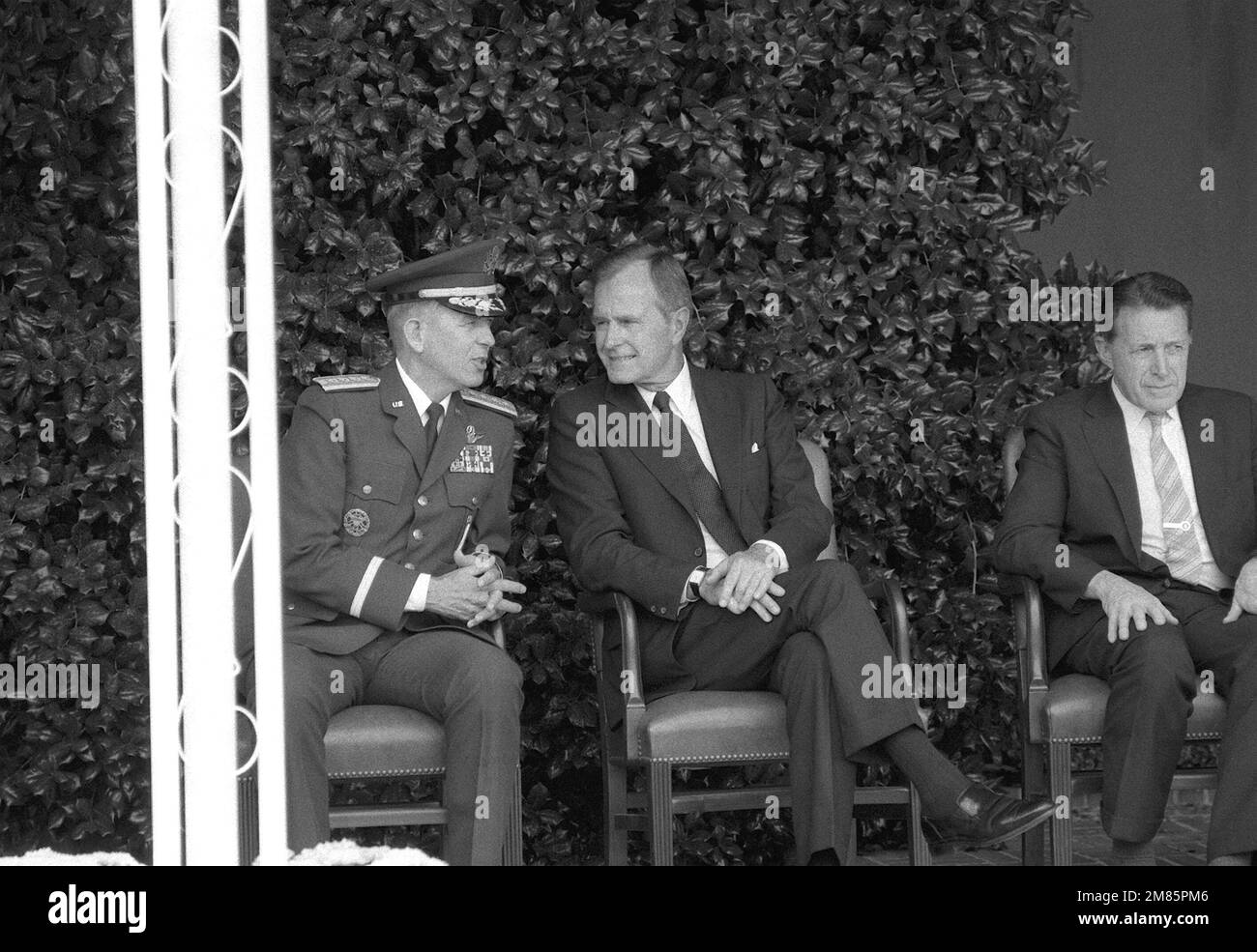 GEN Larry D. Welch converses with Vice President George H.W. Bush ...