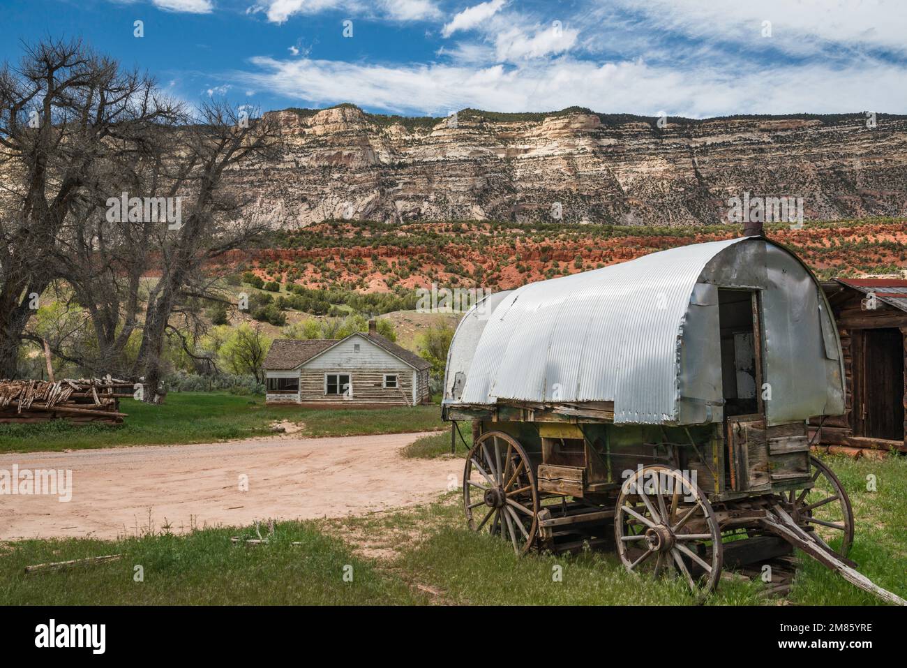 Old horse drawn wagon occupied by original settlers at Chew Ranch ...