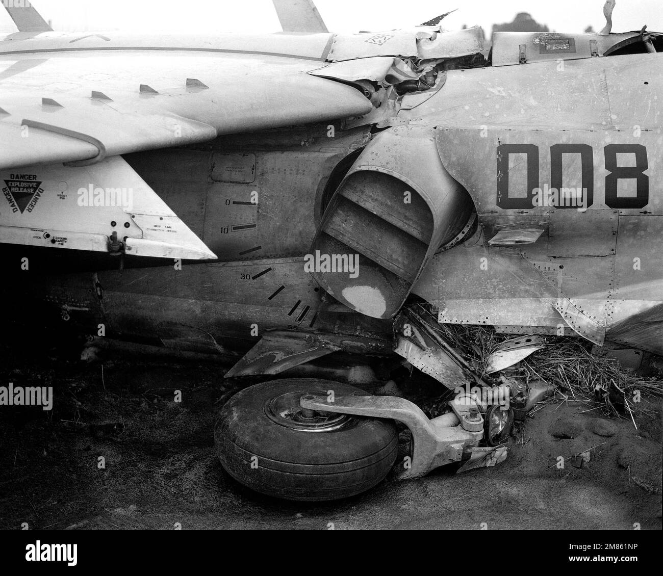 Exhaust nozzle hi-res stock photography and images - Alamy