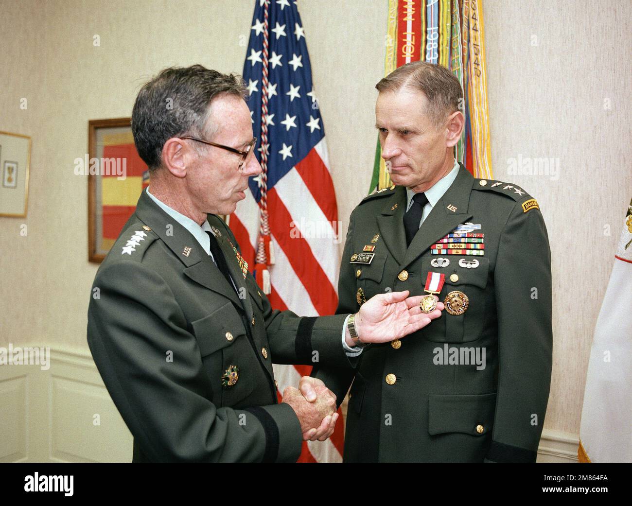 General Maxwell R. Thurman, left, Vice CHIEF of STAFF, US Army ...