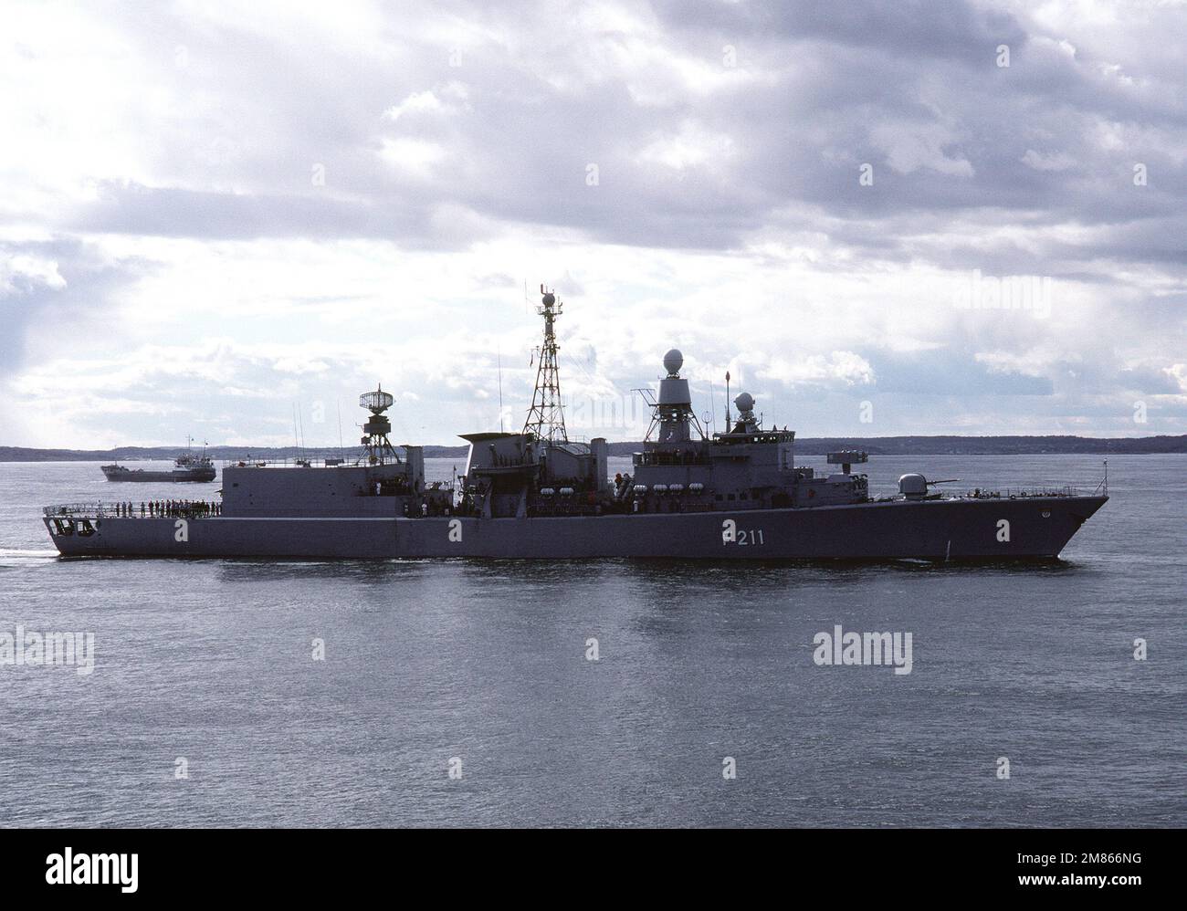 A starboard beam view of the West German frigate FGR KOLN (F-211 ...