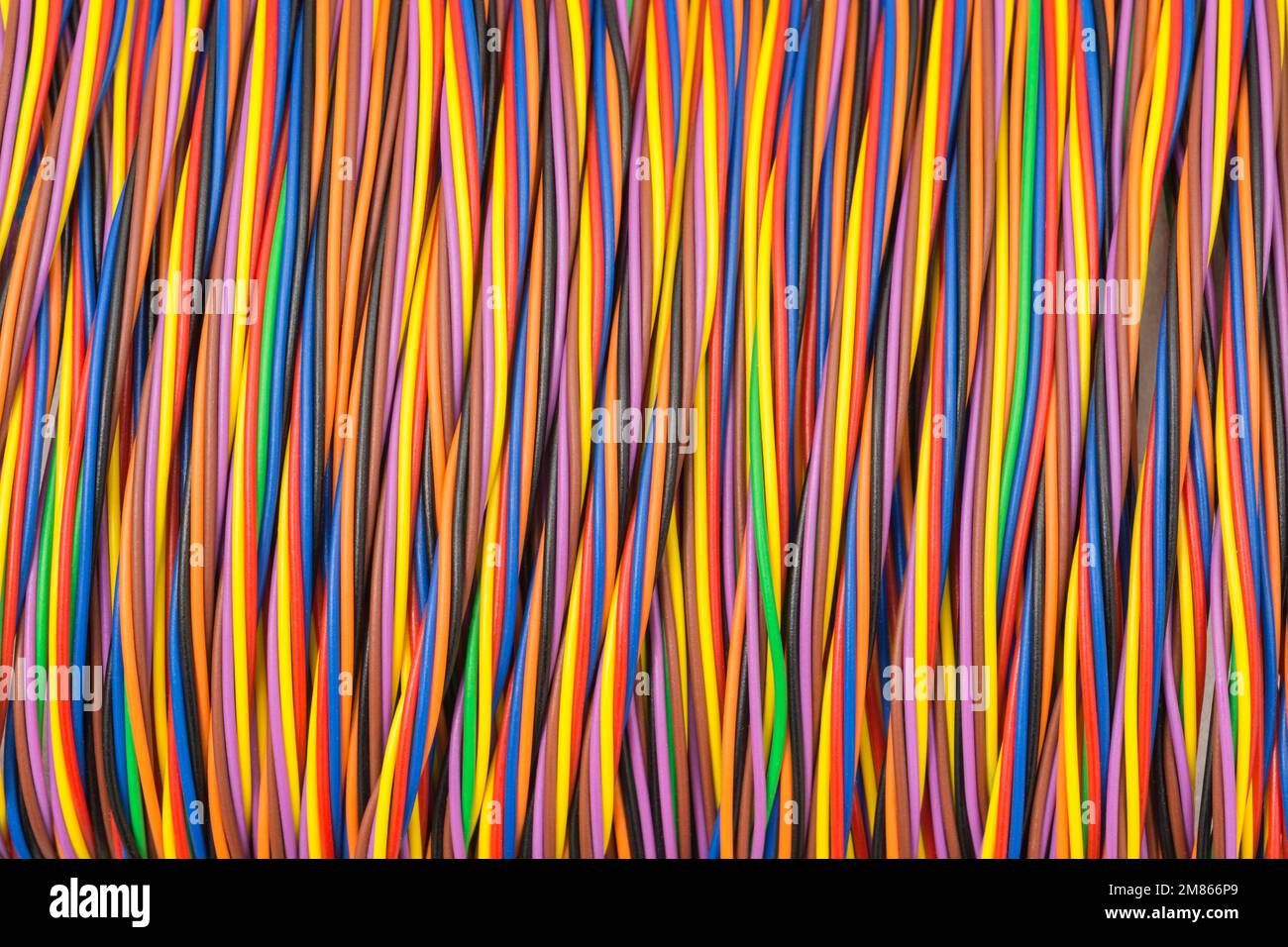 How to wire a plug hi-res stock photography and images - Alamy