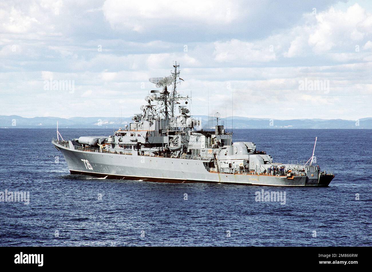 A port quarter view of the Soviet Krivak class frigate DRUZHNYY off the ...