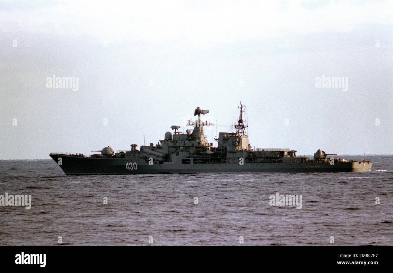 A port view of the Soviet Sovremenny class destroyer BEZUPRECHNY ...