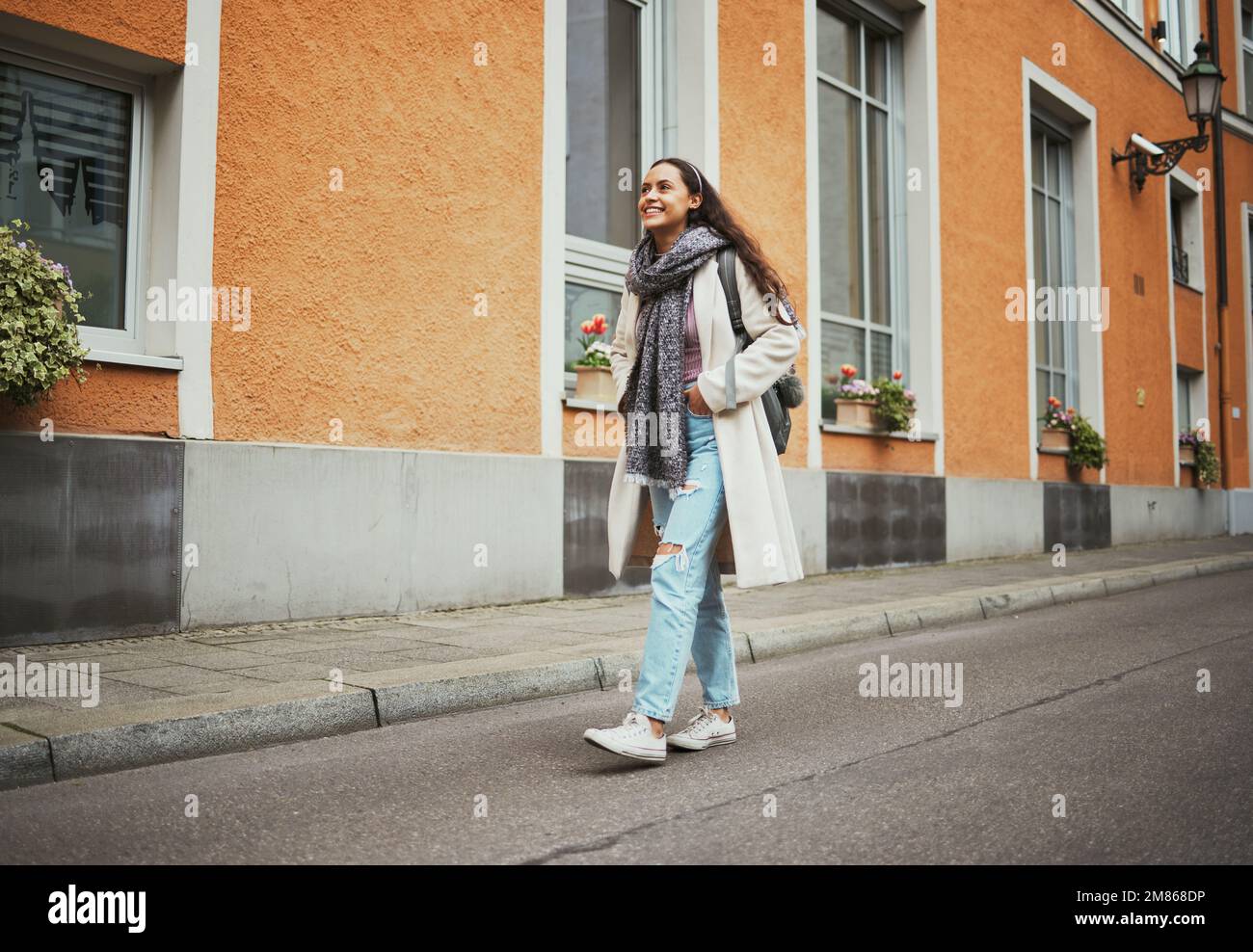 Walking while thinking hi-res stock photography and images - Alamy