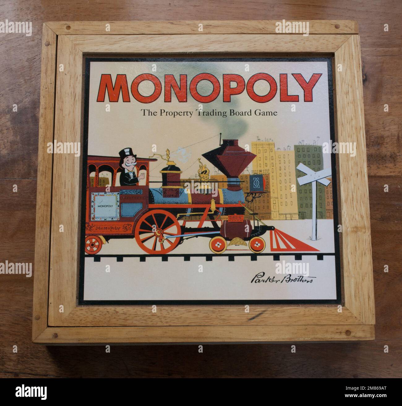 Old monopoly box hi-res stock photography and images - Alamy