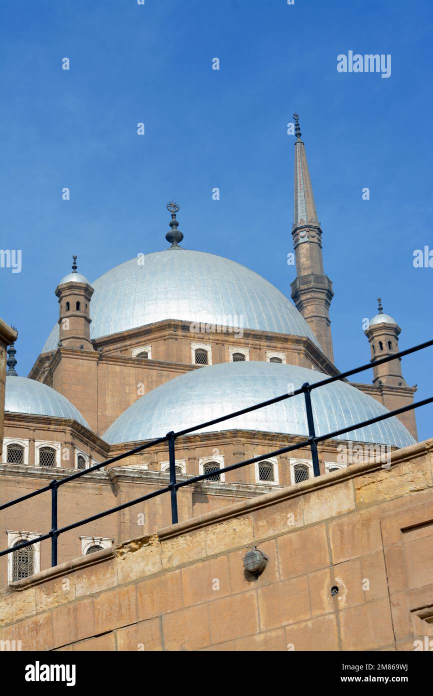 The great mosque of Muhammad Ali Pasha or Alabaster mosque in Citadel ...