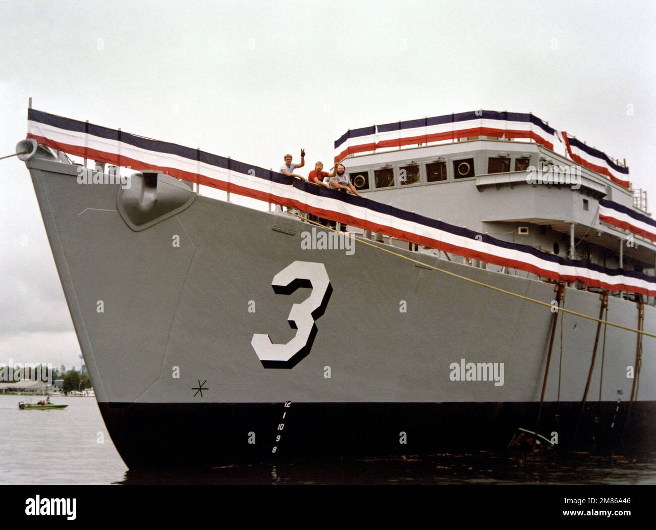 A port bow view of the mine countermeasures ship SENTRY (MCM-3) after ...