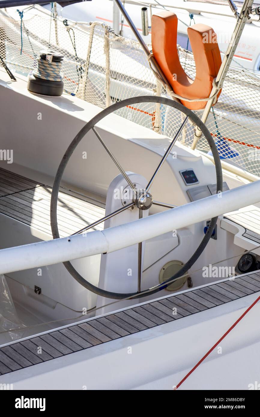 The handwheel hi-res stock photography and images - Alamy