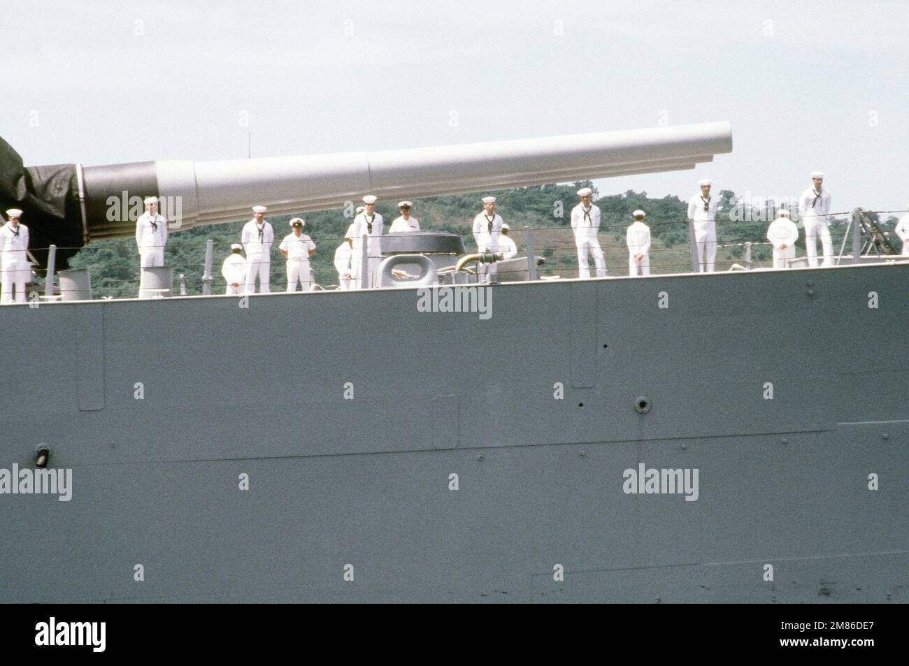 Crew members man the rail aboard the battleship USS NEW JERSEY (BB-62 ... Crew members man the rail aboard the battleship USS NEW JERSEY (BB-62 ...