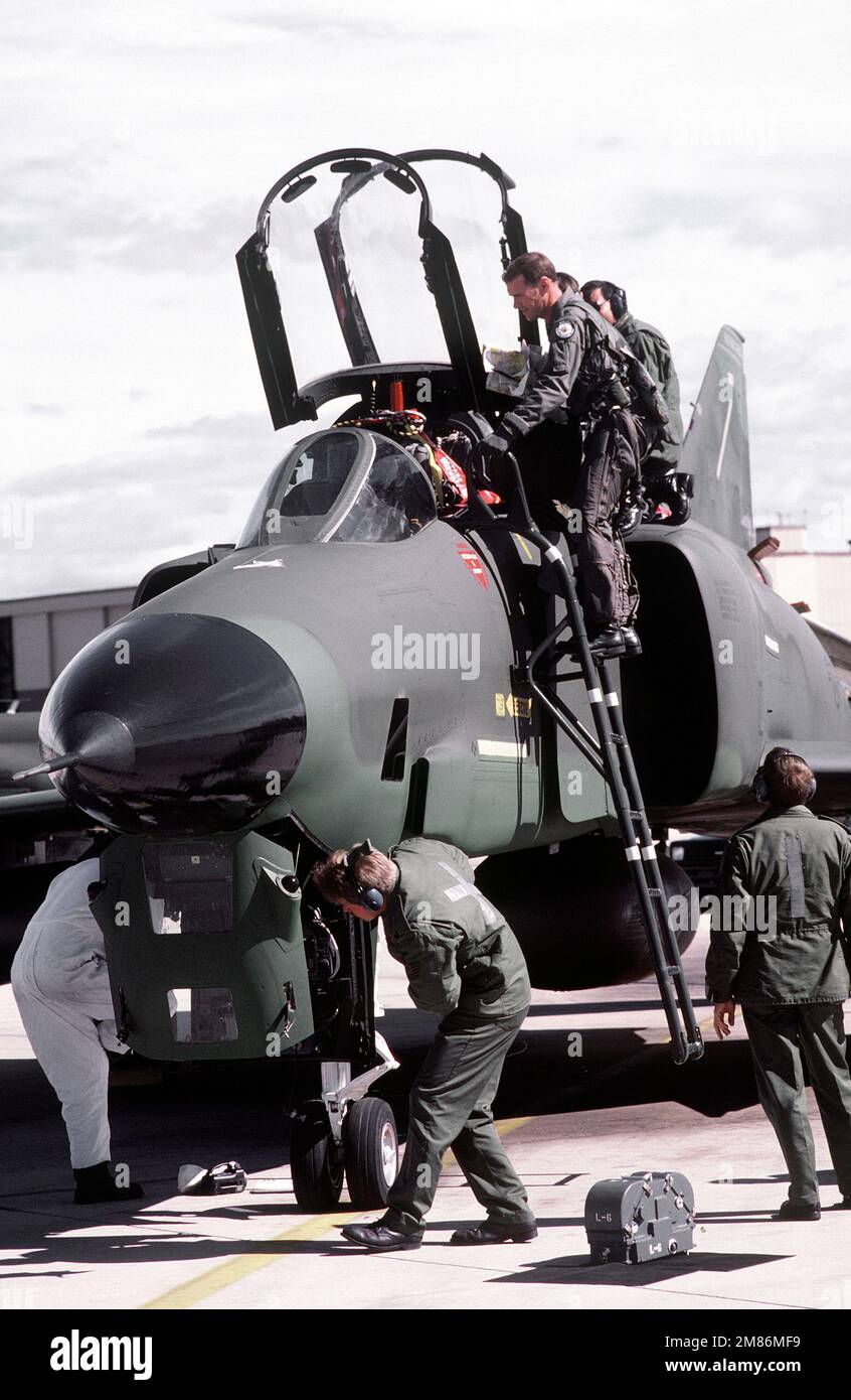 Bergstrom air force base hi-res stock photography and images - Alamy