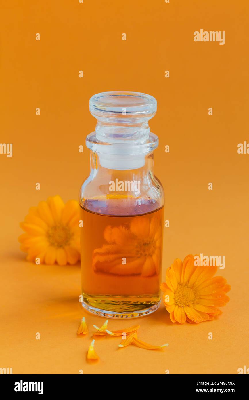 Herbal medicin hi-res stock photography and images - Alamy