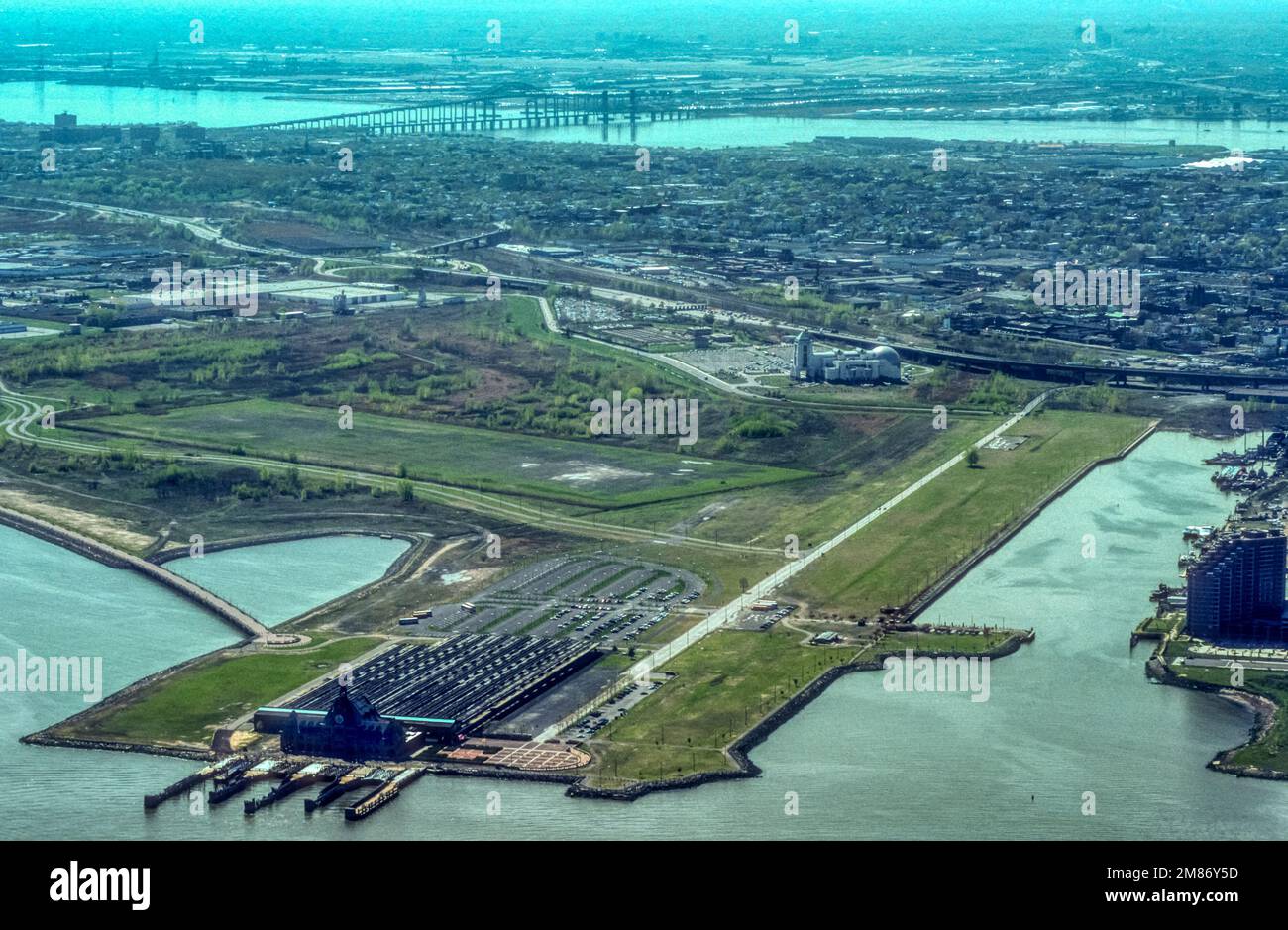 Central railroad of new jersey bridge newark hi-res stock photography ...