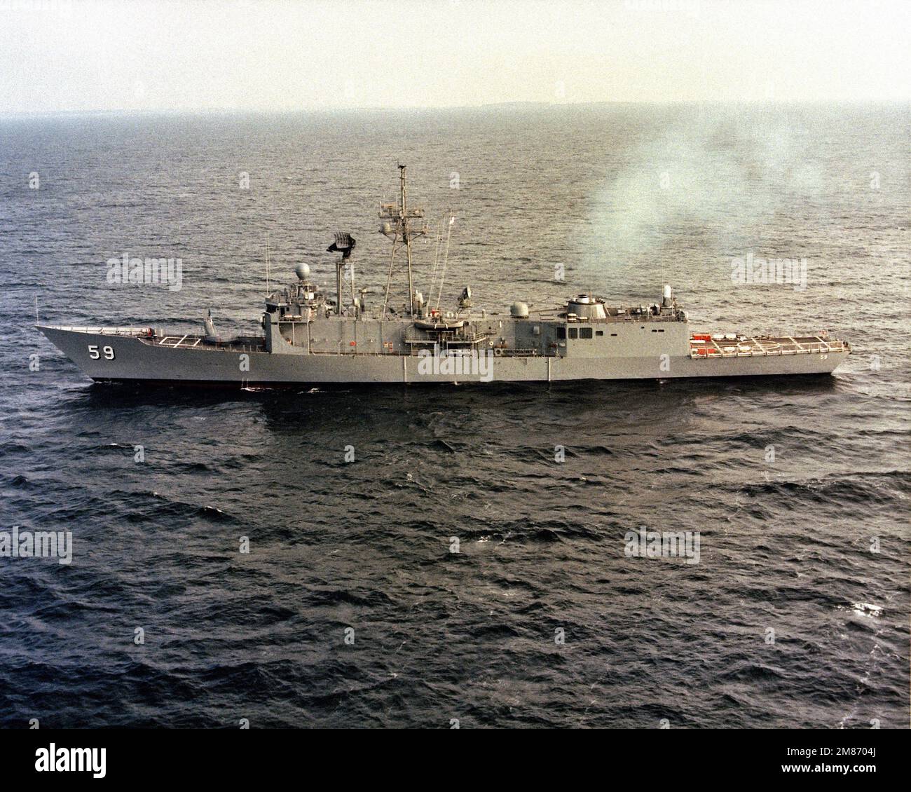A port beam view of the guided missile frigate USS KAUFFMAN (FFG 59 ...