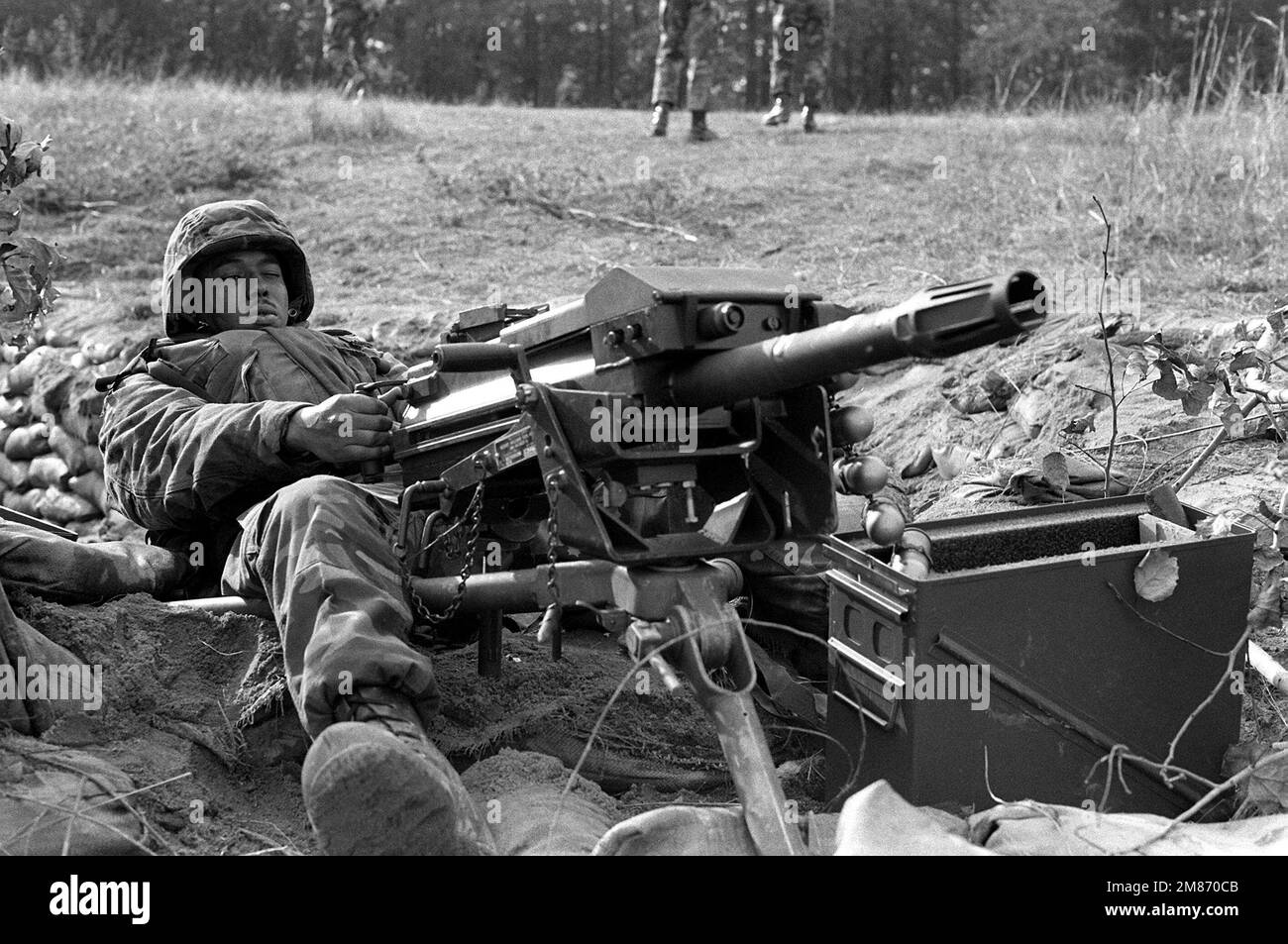 Mark 19 40mm grenade launcher hi-res stock photography and images - Alamy