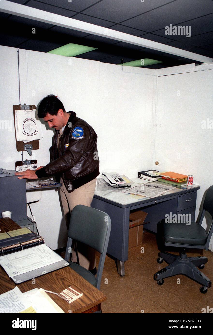 Fleet logistic squadron hi-res stock photography and images - Alamy