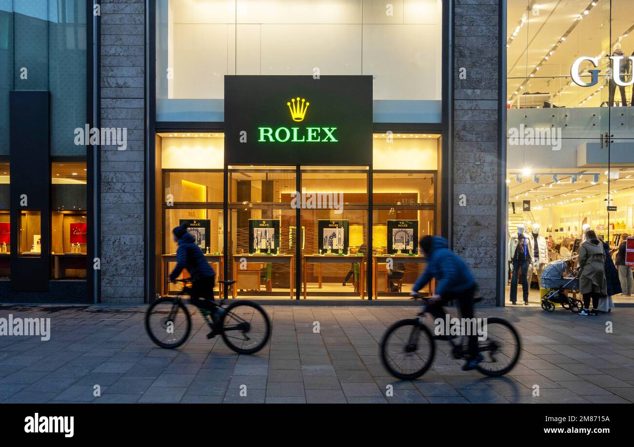 Rolex shop hi-res stock photography and images - Alamy