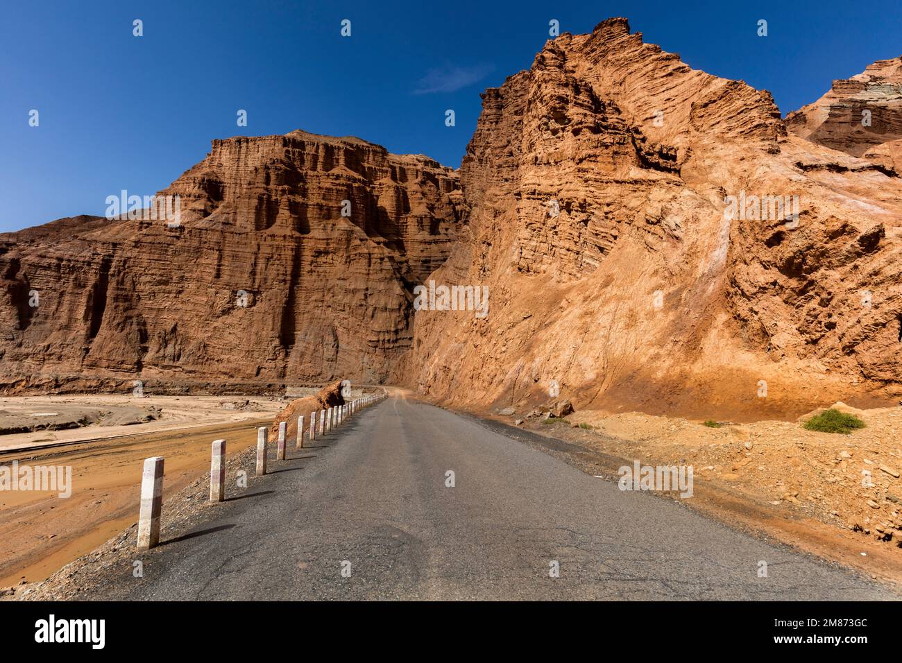 Aksu, xinjiang kuqa grand canyon Stock Photo - Alamy