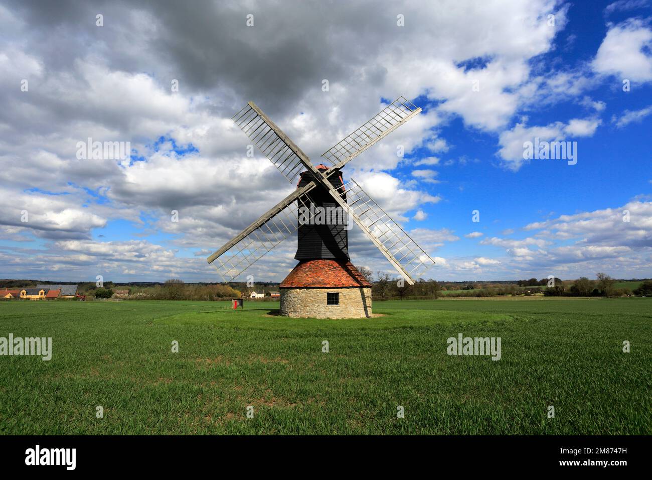 Bedfordshire windmills hi-res stock photography and images - Alamy