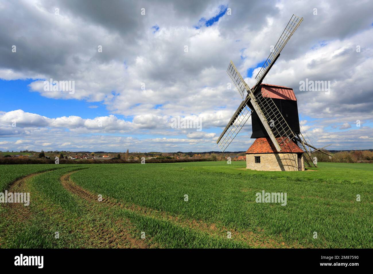 Bedfordshire windmills hi-res stock photography and images - Alamy