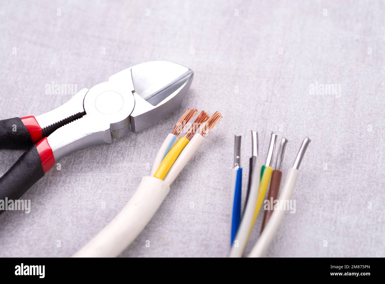 Four core copper cable hi-res stock photography and images - Alamy