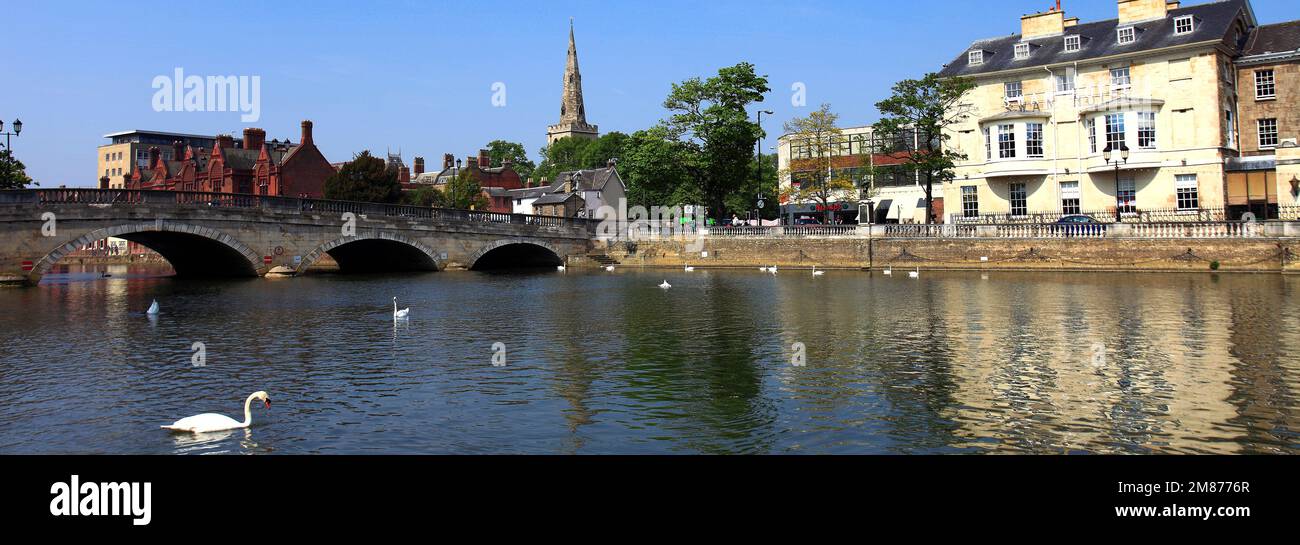 The river bridge, River Great Ouse, Bedford town; Bedfordshire County ...