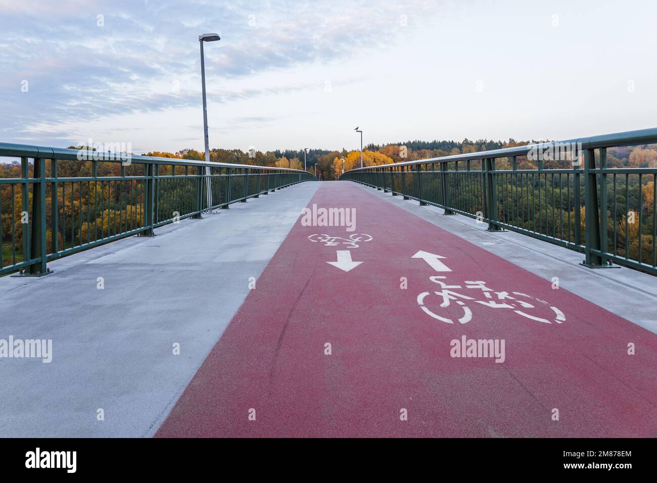 Highest pedestrian bridge hi-res stock photography and images - Alamy