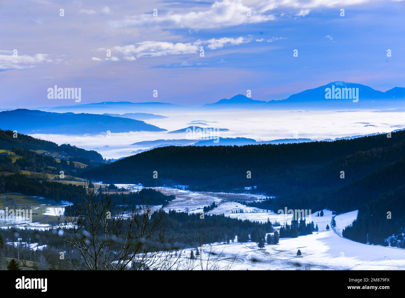 Austrian landscapes hi-res stock photography and images - Alamy