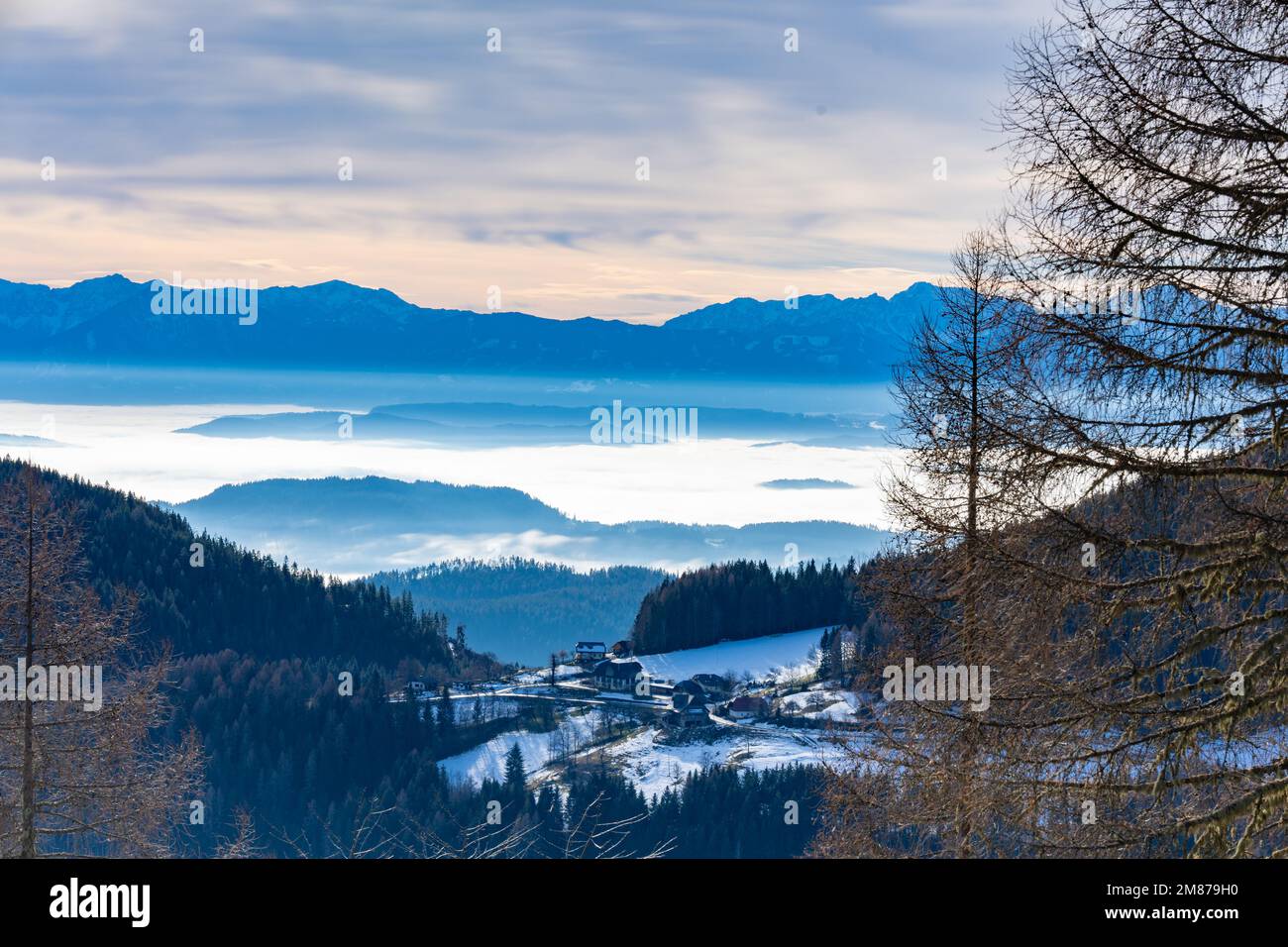 Austrian landscapes hi-res stock photography and images - Alamy