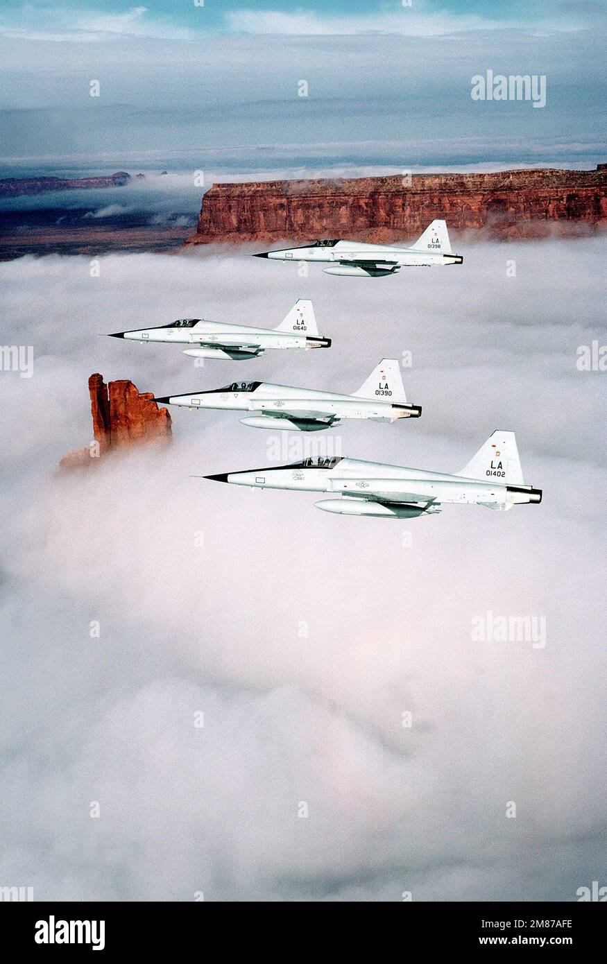 Fighter pilots monument hi-res stock photography and images - Alamy