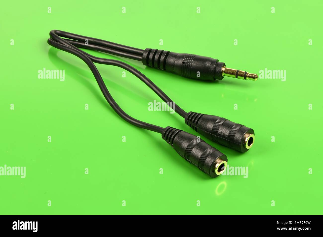 Audio cable splitter, stereo male to two female stereo audio jack 3,5 ...