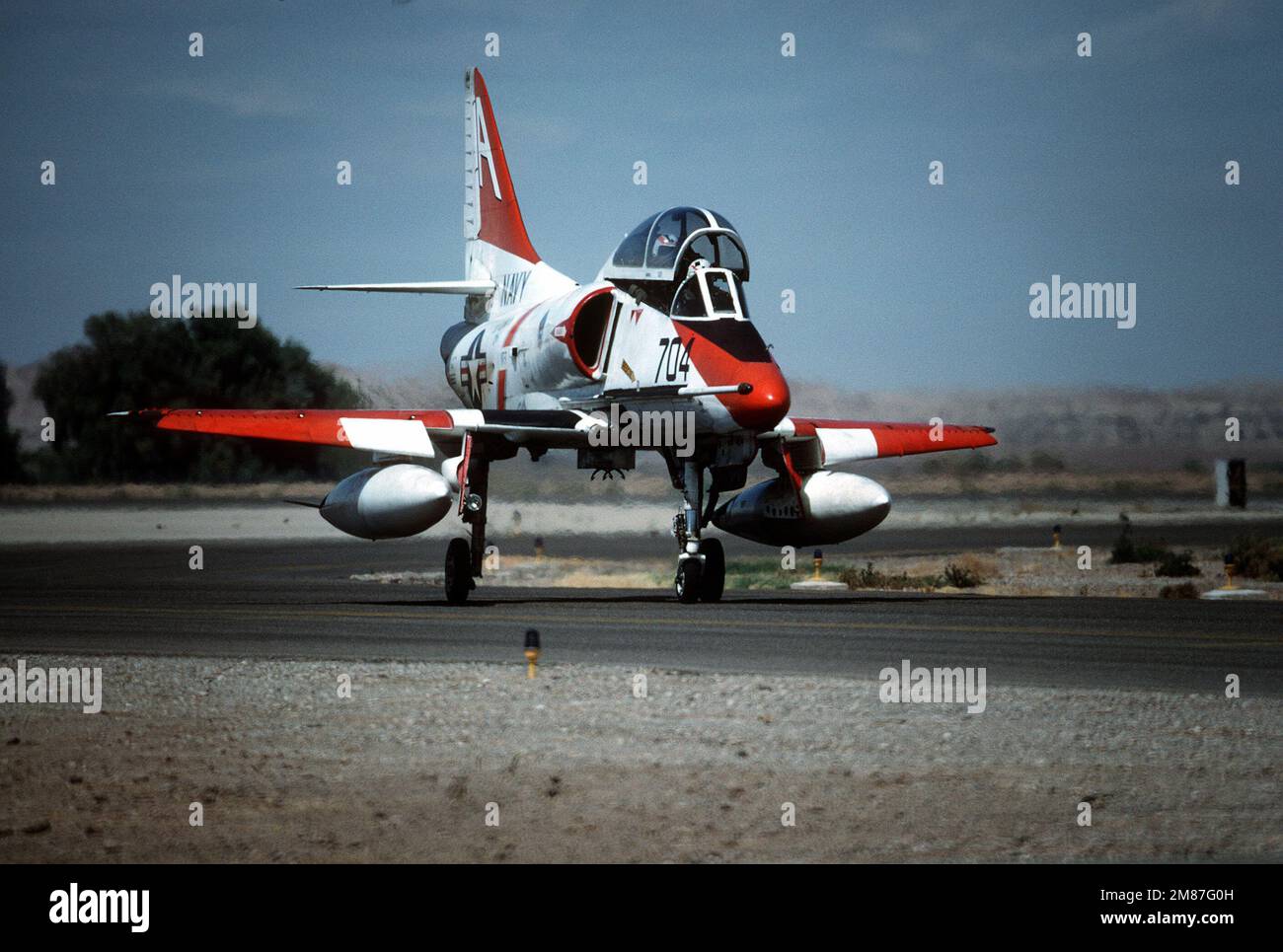 A Training Squadron 7 (VT-7) TA-4J Skyhawk aircraft taxis along the ...