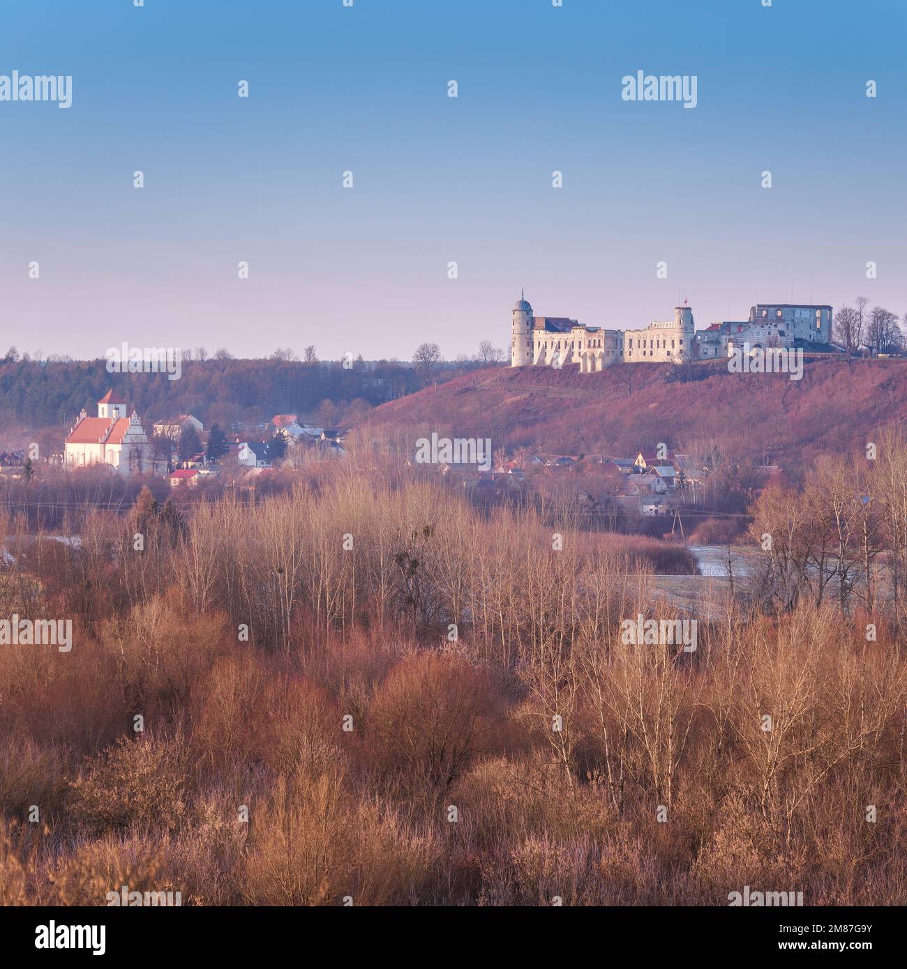 History janowiec castle people hi-res stock photography and images - Alamy