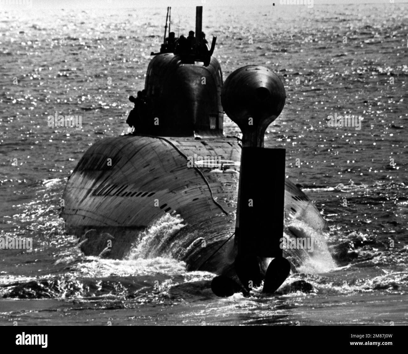 A stern view of a damaged Soviet Victor III nuclear-powered attack ...
