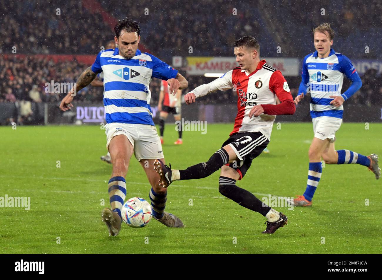 ROTTERDAM - (lr) Sam Kersten of PEC Zwolle, Sebastian Szymanski of ...