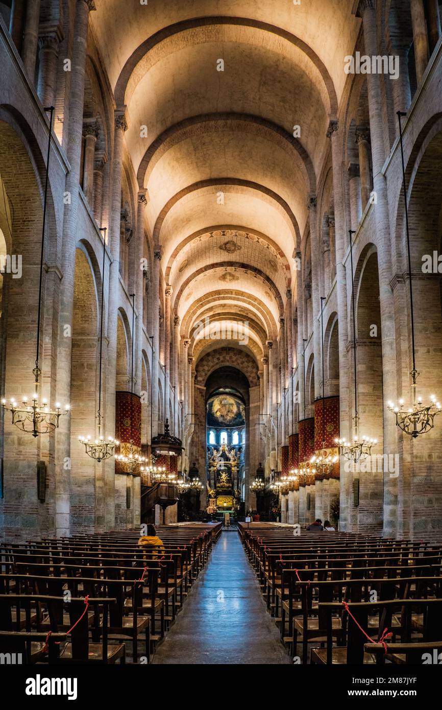 Interior (nave) of the romanesque Saint Sernin Basilica in Toulouse old ...