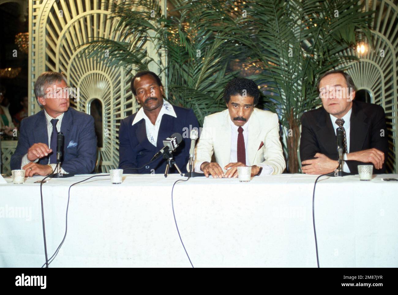 Guy McElwaine, JIm Brown, Richard Pryor and Frank Price at a press ...