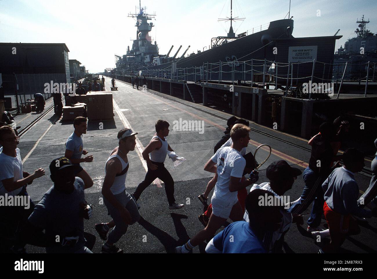 Long beach naval shipyard hi-res stock photography and images - Alamy