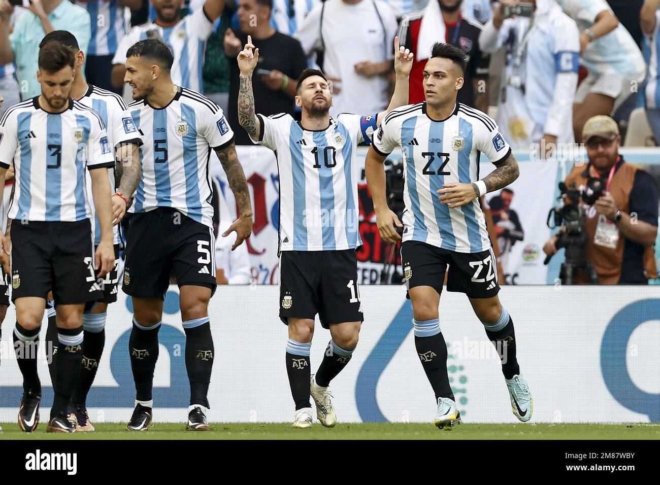 LUSAIL CITY - (LR) Nicolas Tagliafico of Argentina, Leandro Daniel Paredes of Argentina, Lionel ...